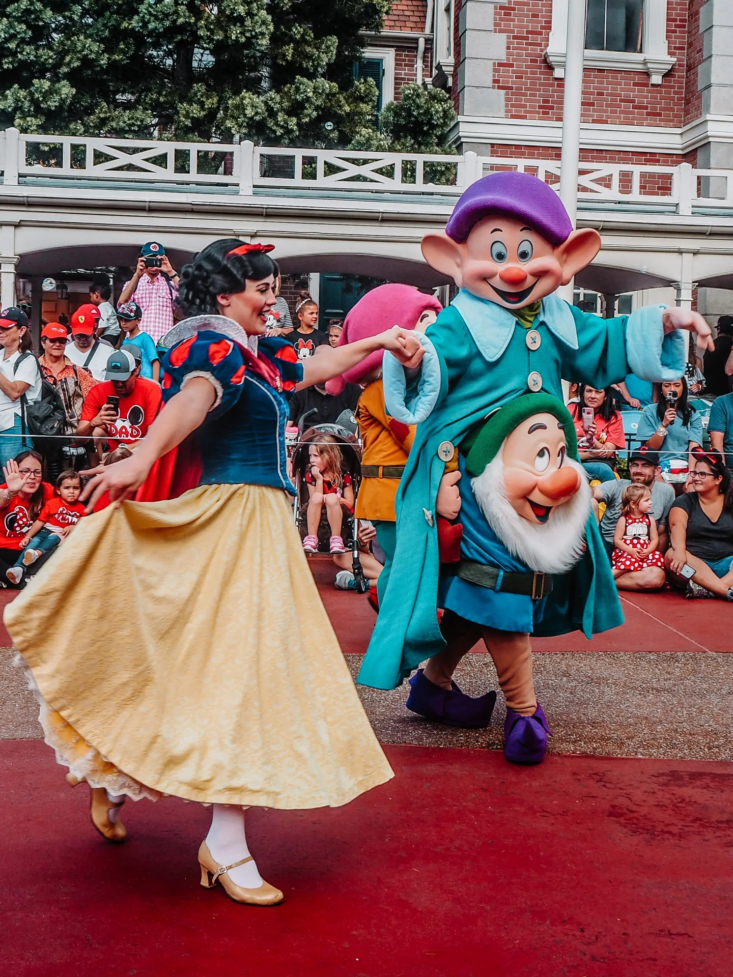 12 Must See Shows At Walt Disney World - You Cannot Miss These!