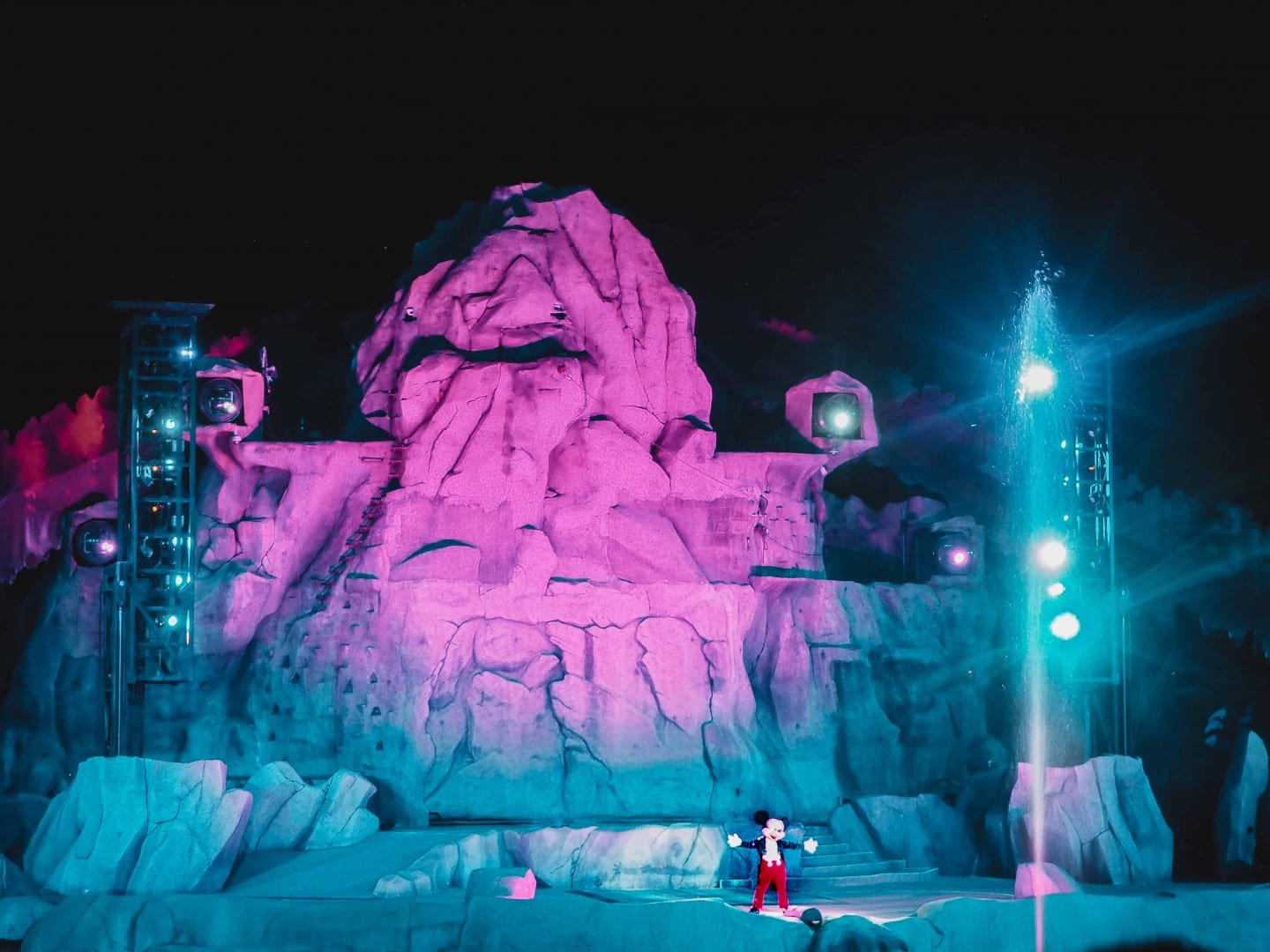 12 Must See Shows At Walt Disney World - You Cannot Miss These!