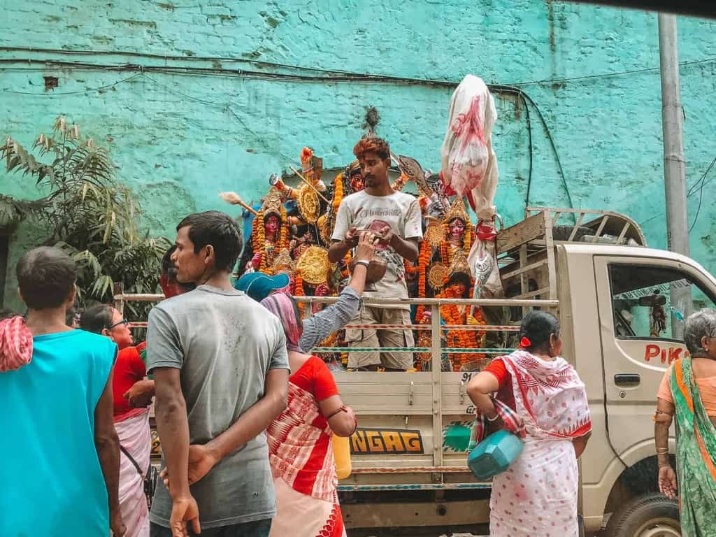 Kumortuli Kolkata - 8 Amazing Reasons To Visit The Potters Quarter!