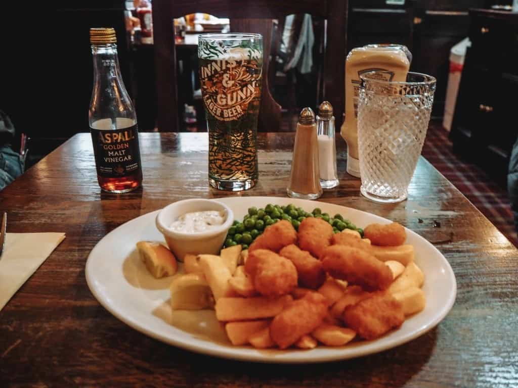 The World's End Edinburgh - 5 Reasons To Visit & Outlander Location Guide!