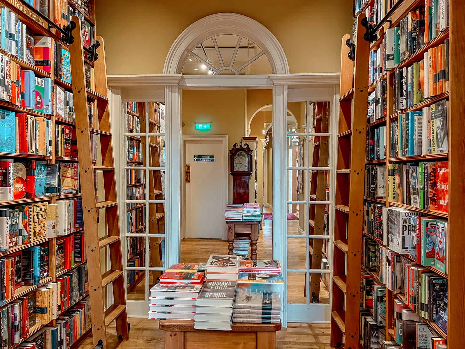 Toppings Edinburgh - Visit A Magical Independent Bookshop (2025)!